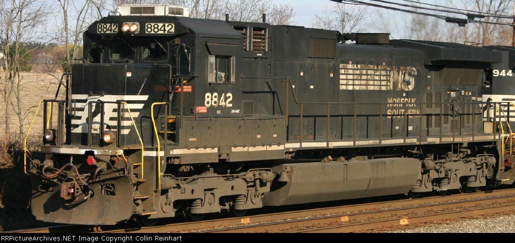 NS 8842